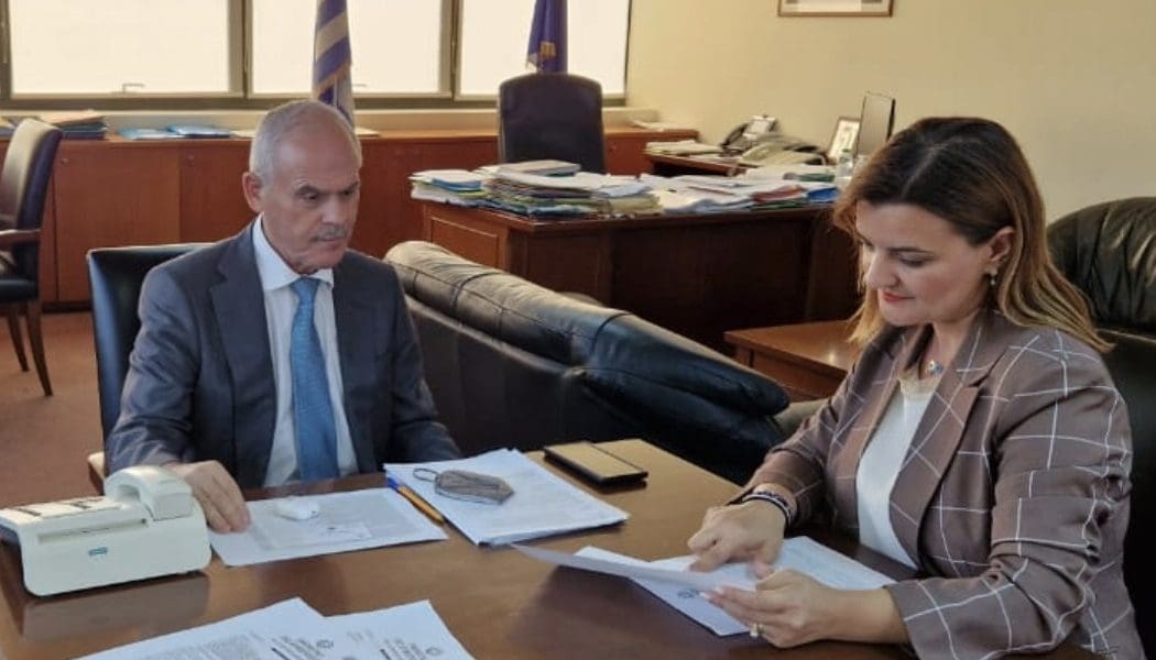 Με τον Υφ. Χωροταξίας και Αστικού Περιβάλλοντος συναντήθηκε η Μ. Κεφάλα ...