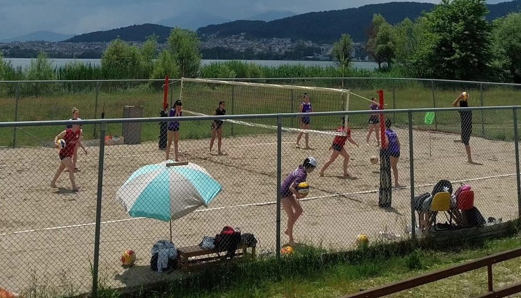 Ολοκληρώθηκε η πιστοποίηση του γηπέδου beach volley στο Πέραμα | Super-FM