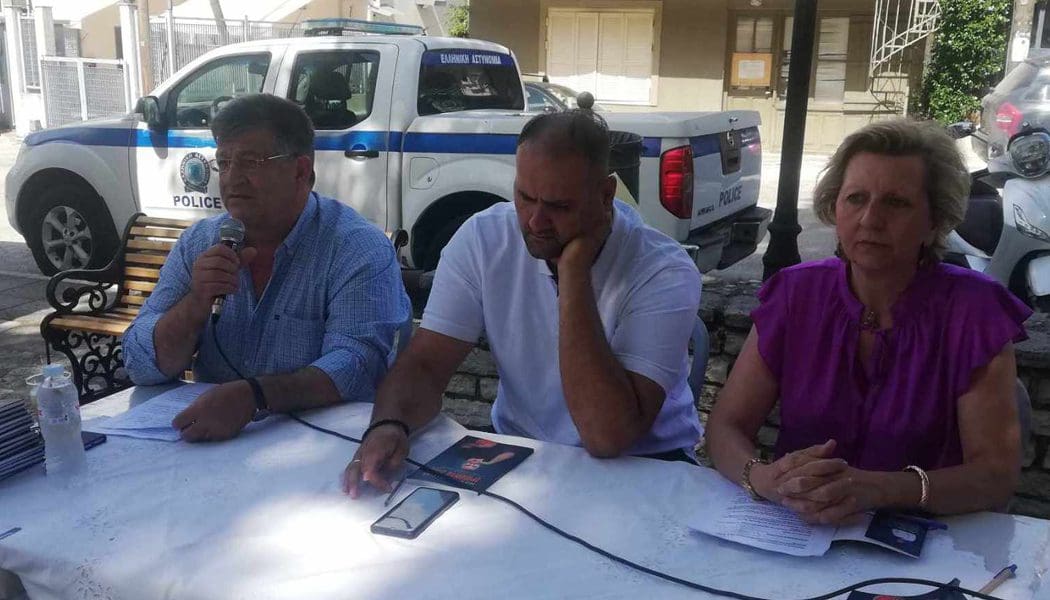 Το βιβλίο του "Τρίποντο ζωής" παρουσίασε στο Δελβινάκι ο Νίκος Ντούγιας ...